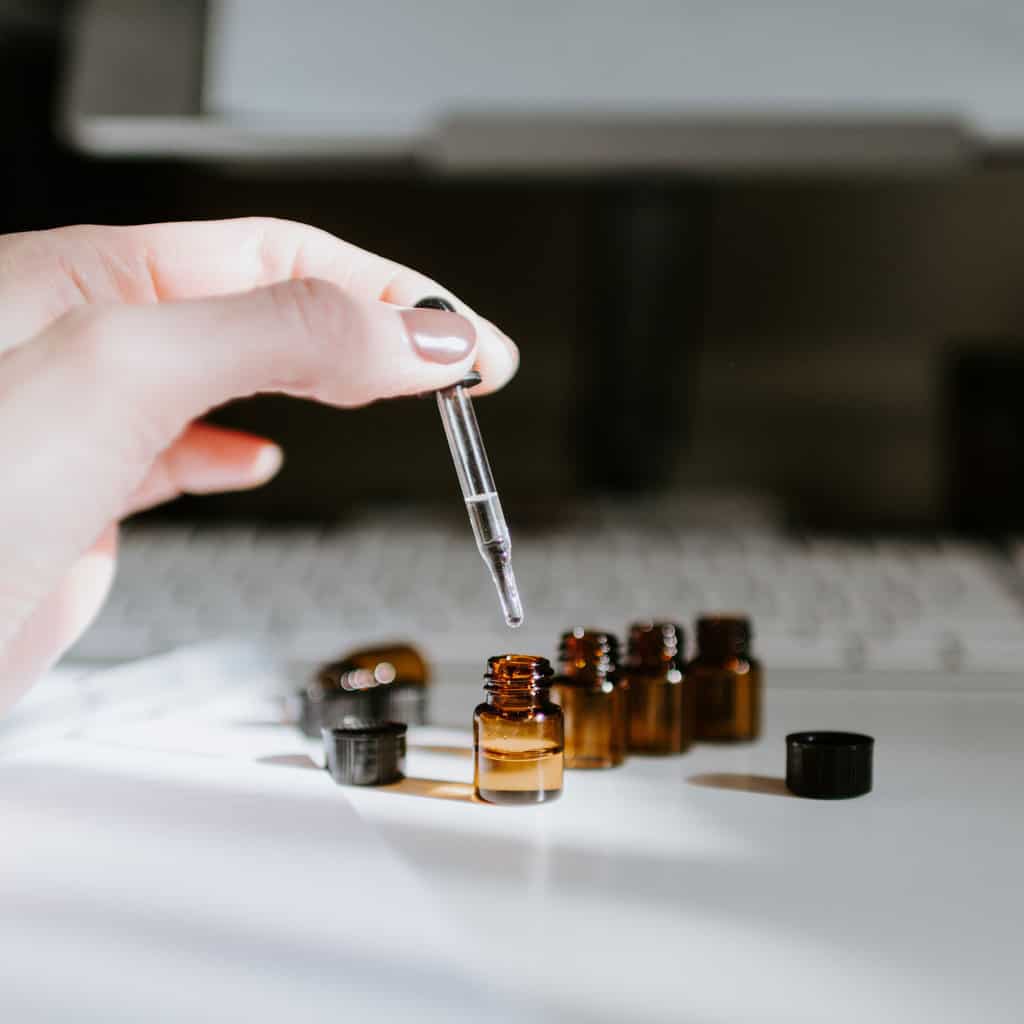 Make Your Own Perfume Create A Unique Fragrance Everfumed 